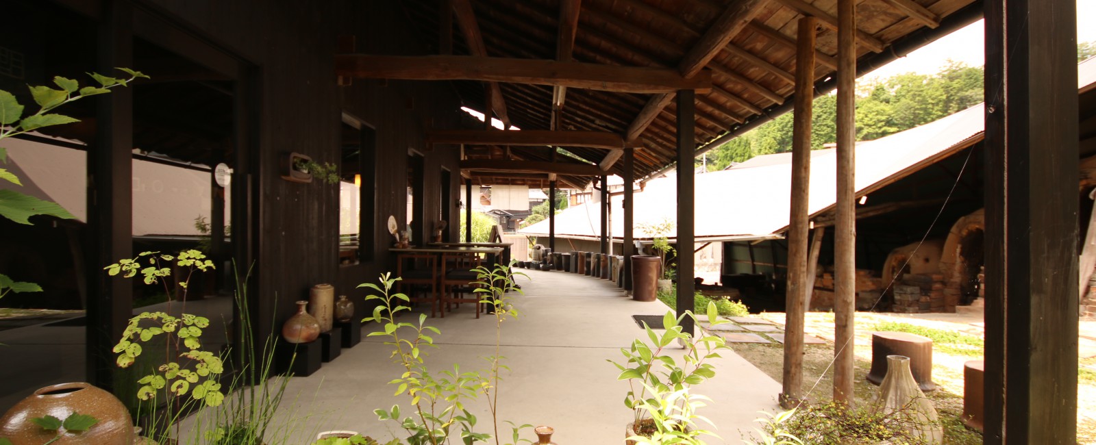 Ogama（おおがま） | 飾らない信楽を体験する場所。